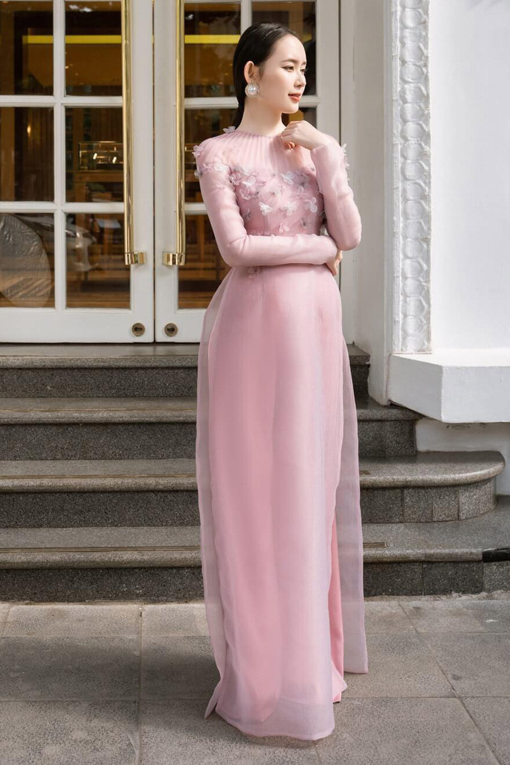 Women's Mackenzie Fitted Flower Applique Organza Long Length Ao Dai Set ...