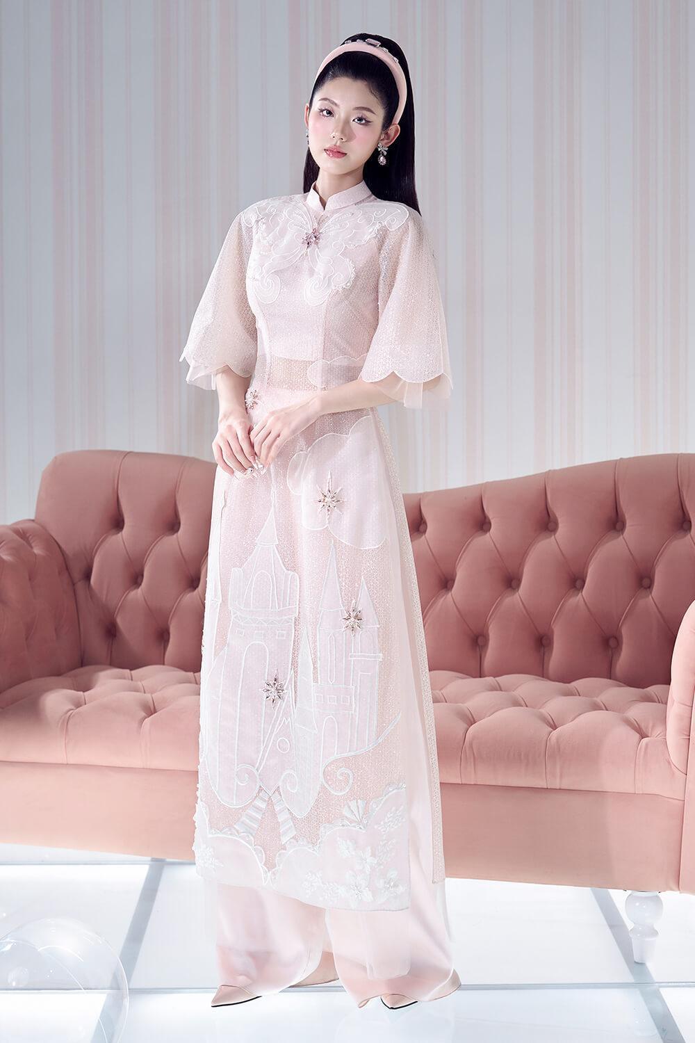 Margot Castle A-line Flare Sleeved Organza Floor Length Ao Dai | MEAN BLVD