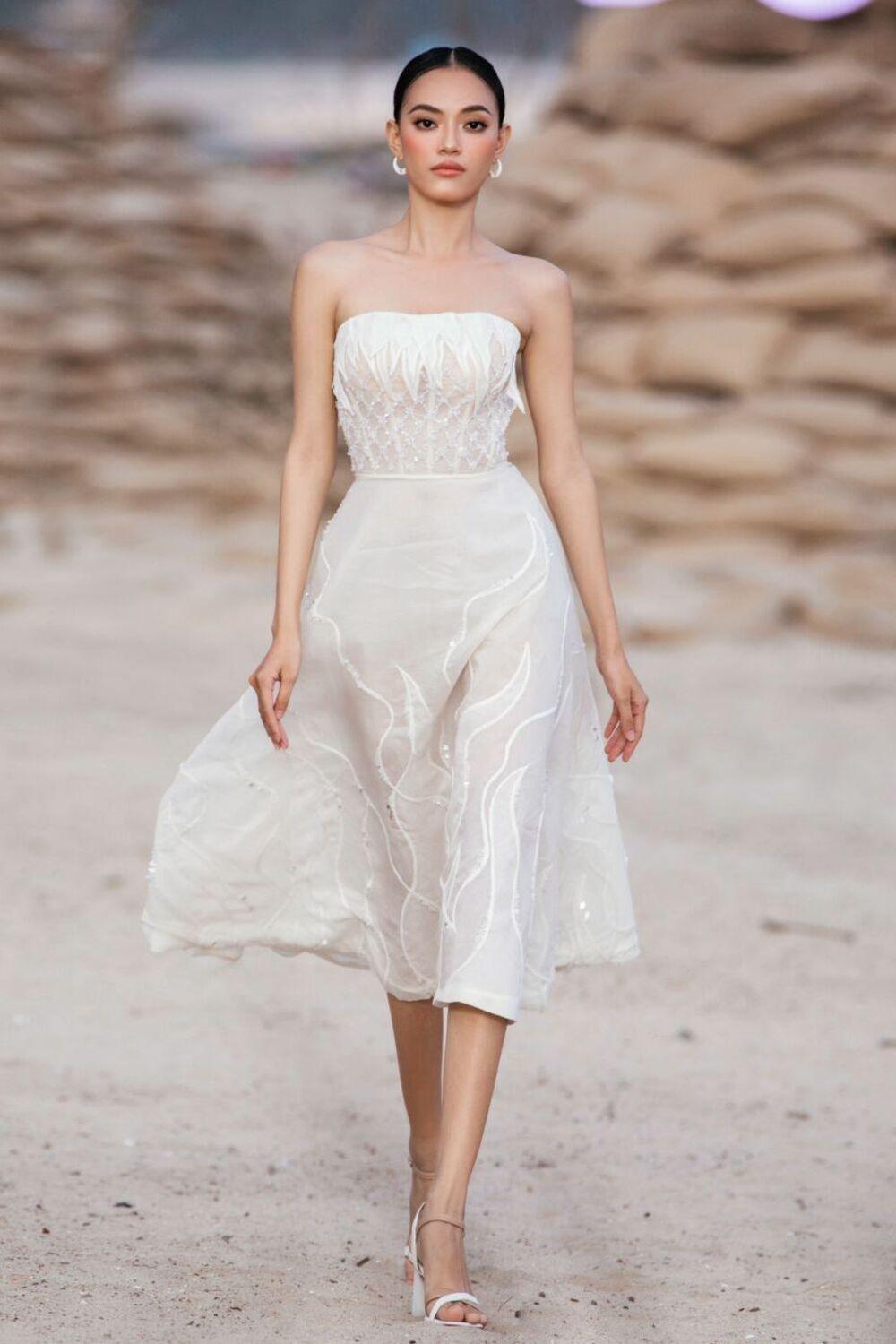 Natalia A-line Straight Across Neck Mesh Midi Dress | MEAN BLVD