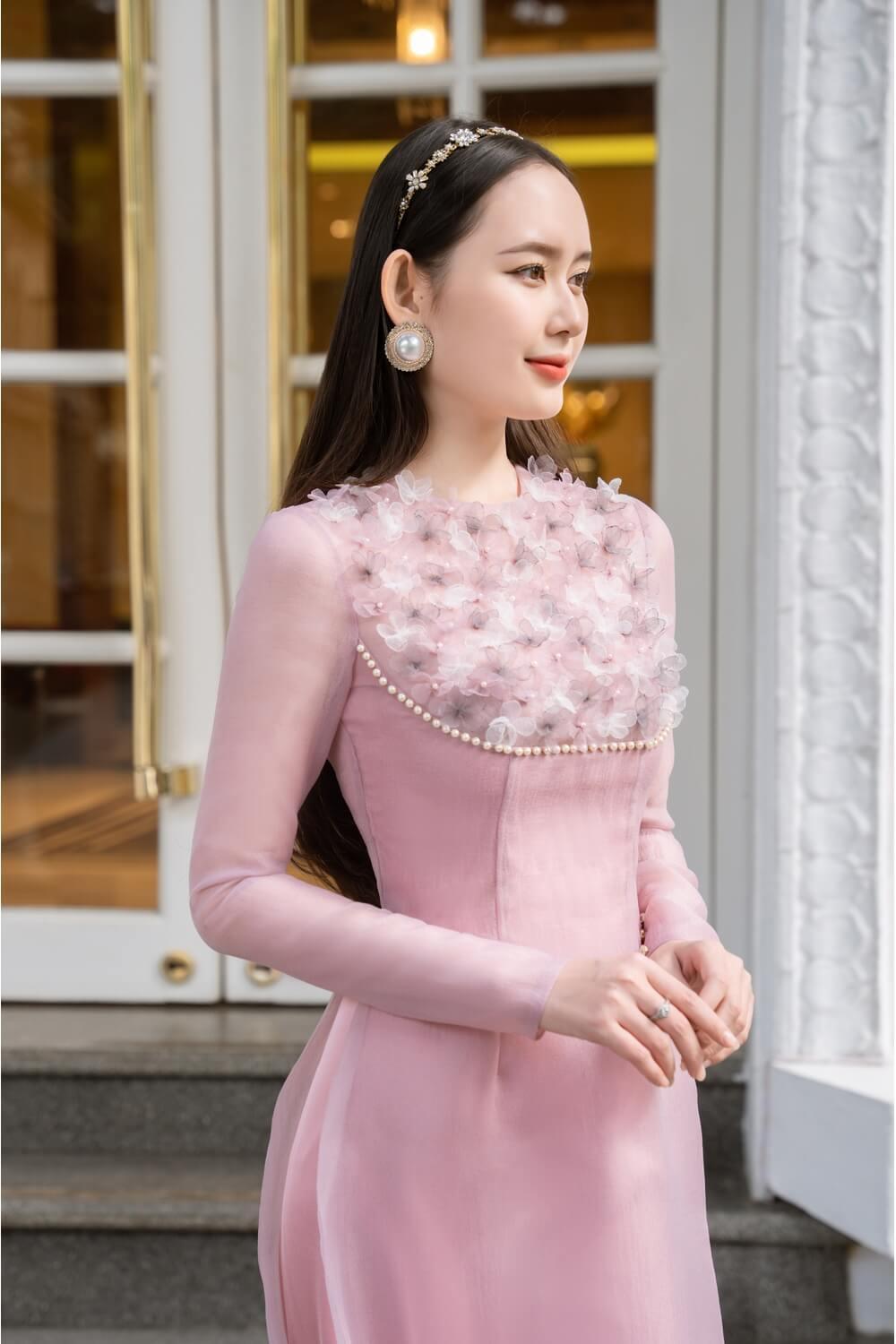 Isabelle Fitted Flower Applique Organza Long Length Ao Dai | MEAN BLVD