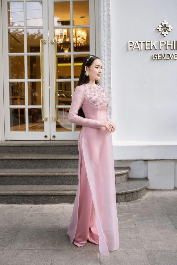 Isabelle Fitted Flower Applique Organza Long Length Ao Dai | MEAN BLVD