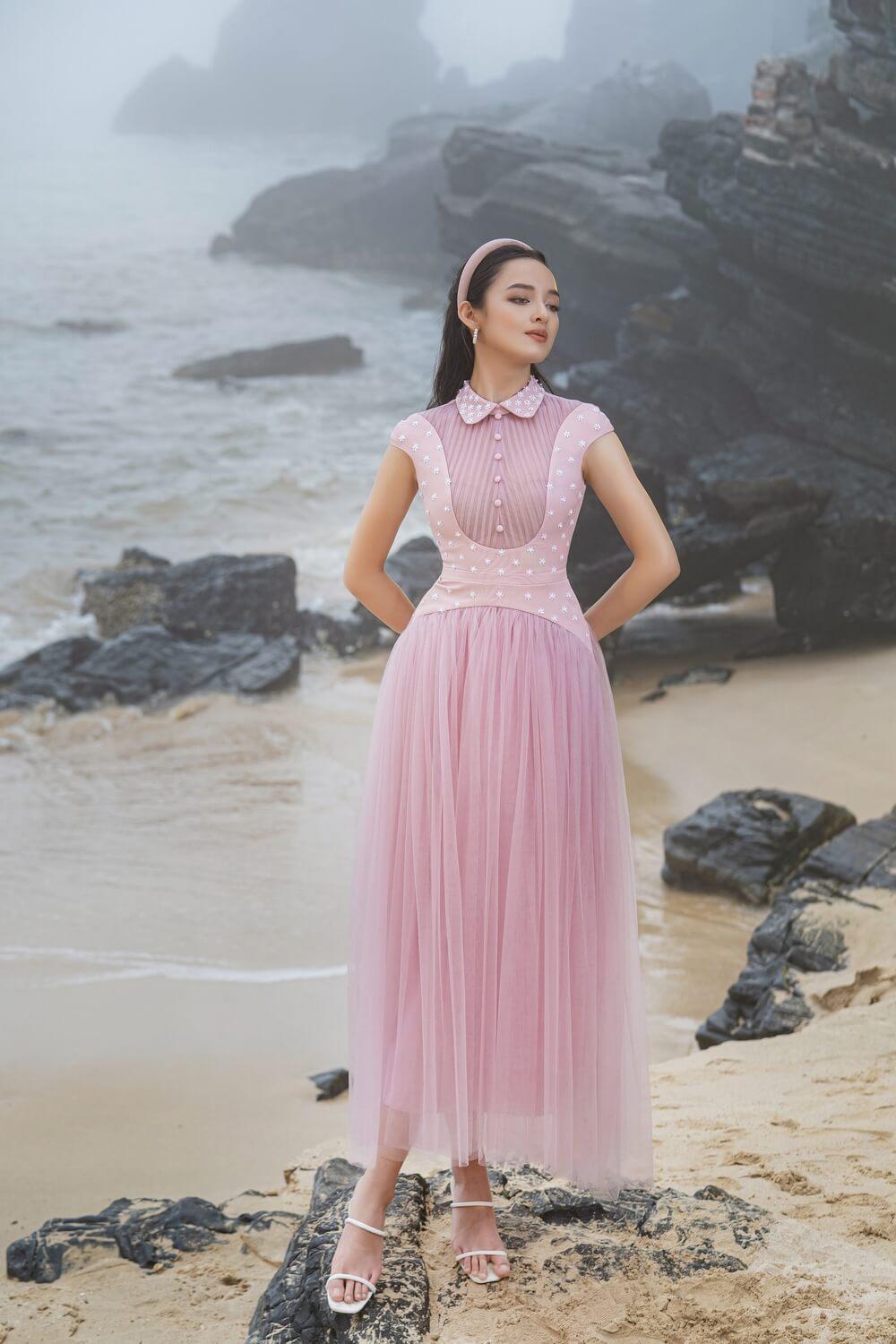 Women's Robaire Gathered Collared Neck Dress XS/S/M/L/XL White/Pink ...